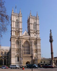 10 Most Famous Gothic Architecture Buildings - Artst