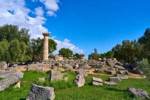 10 Most Famous Greek Temples - Artst