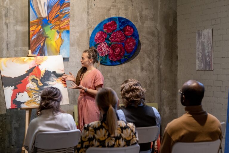 Fine Art vs Applied Art - What's the Difference? - Artst Fine Art vs Applied Art - What's the Difference? - Artst