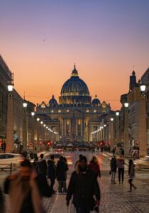 10 Facts About the Vatican City - Artst